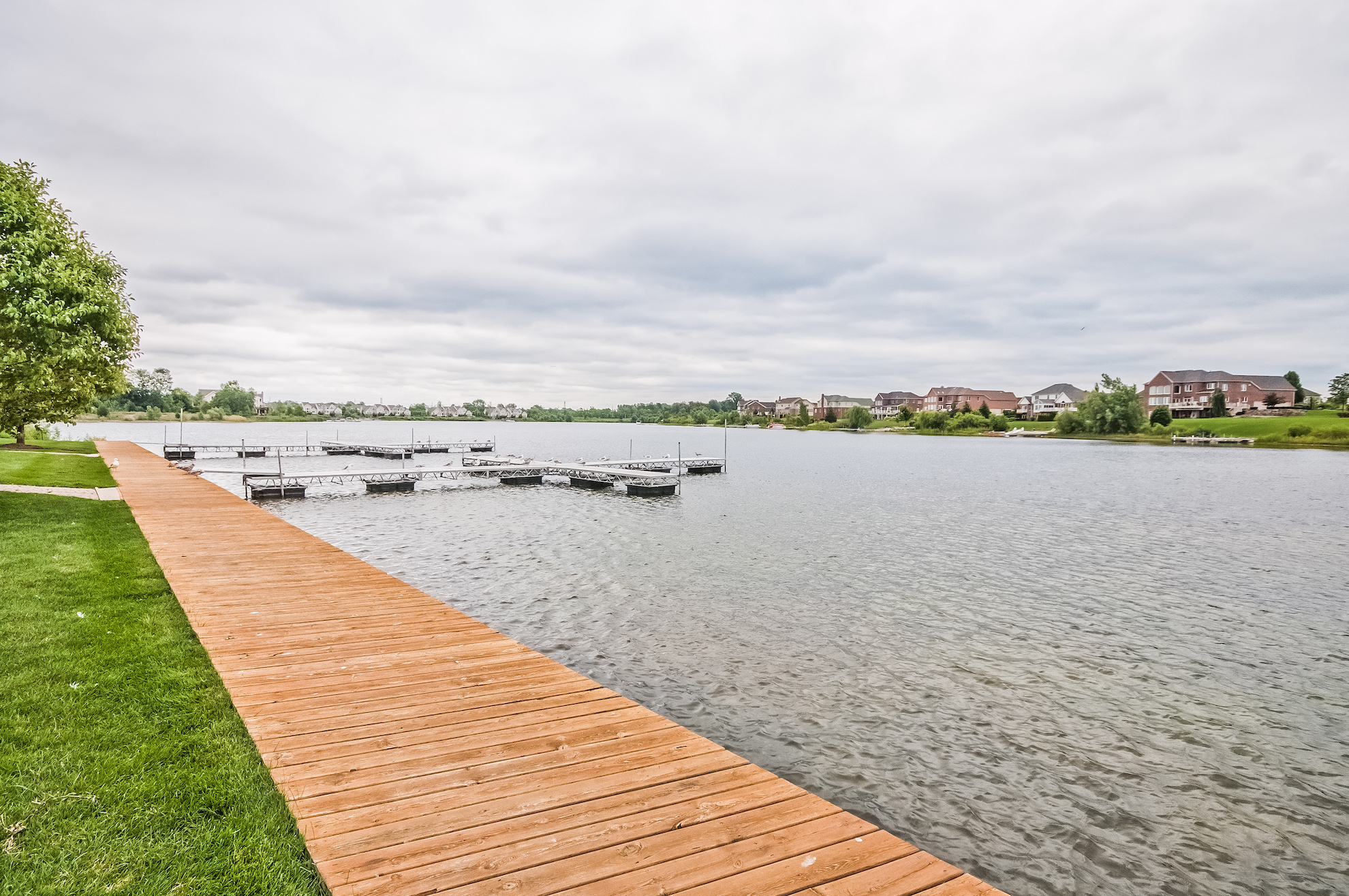 Luxury Waterfront | Visible Homes